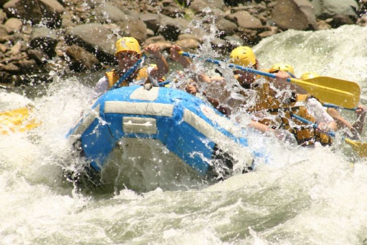 White Water Rafting on the Pacuare River - Go Visit Costa Rica